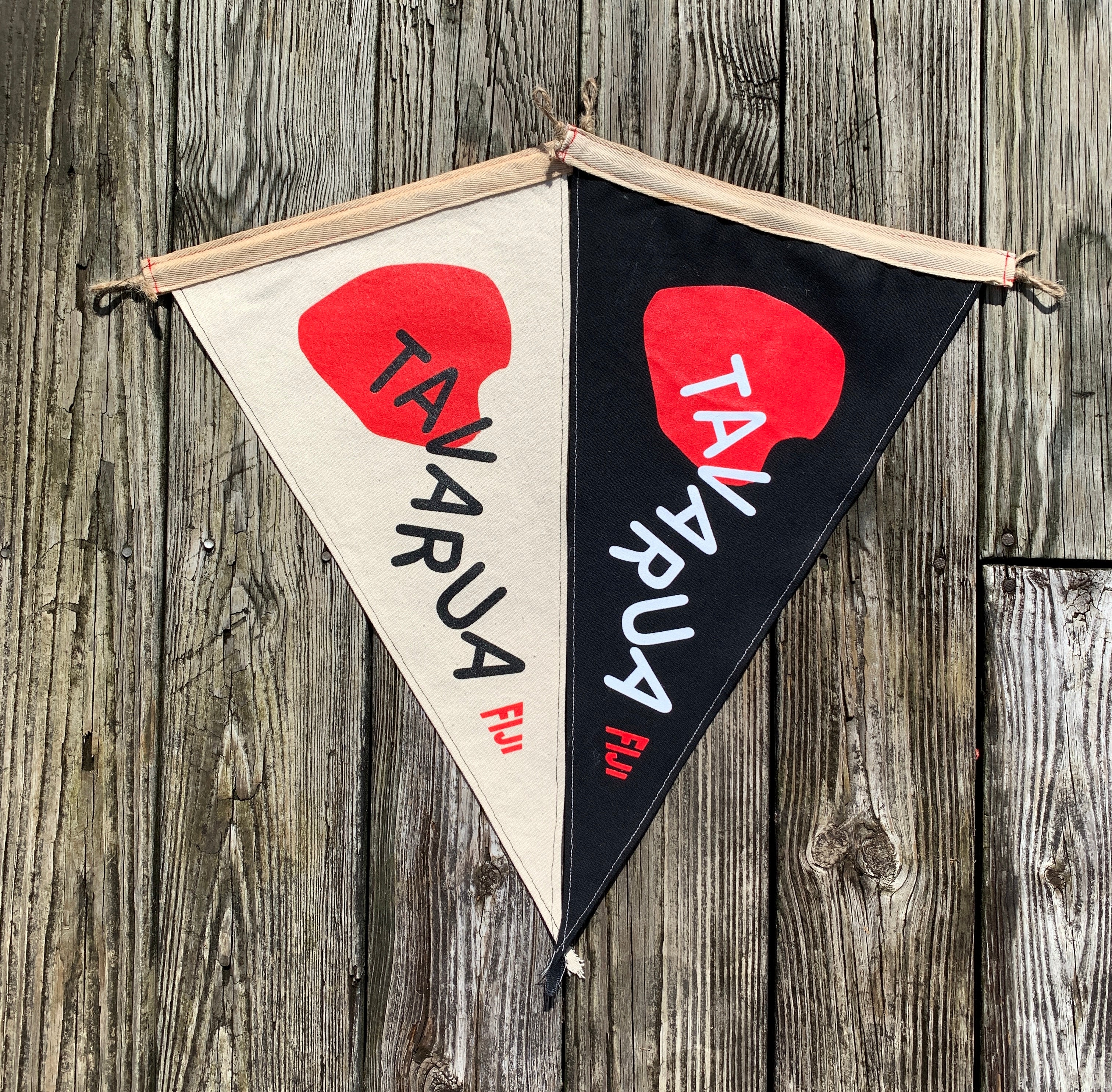 Surf flag - Pennant - Tavarua Fiji – Waxed Surf Flags